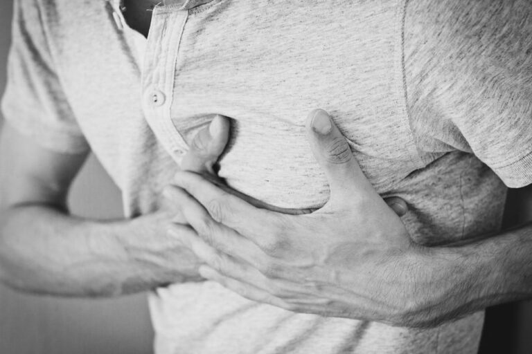 Chest Pain Causes and When to Worry | +MEDRITE